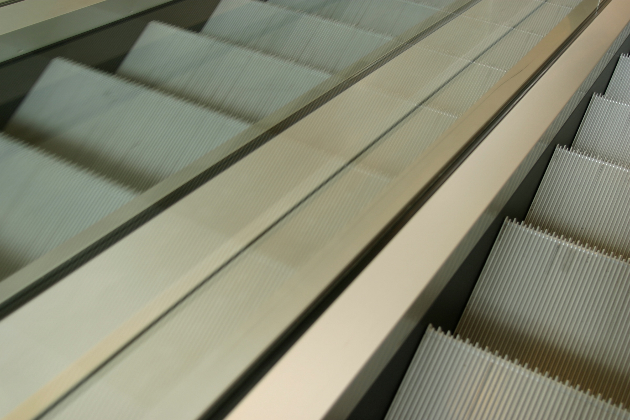 Alderwood mall opens with limited list of stores | Classic Rock 92.9 KISM