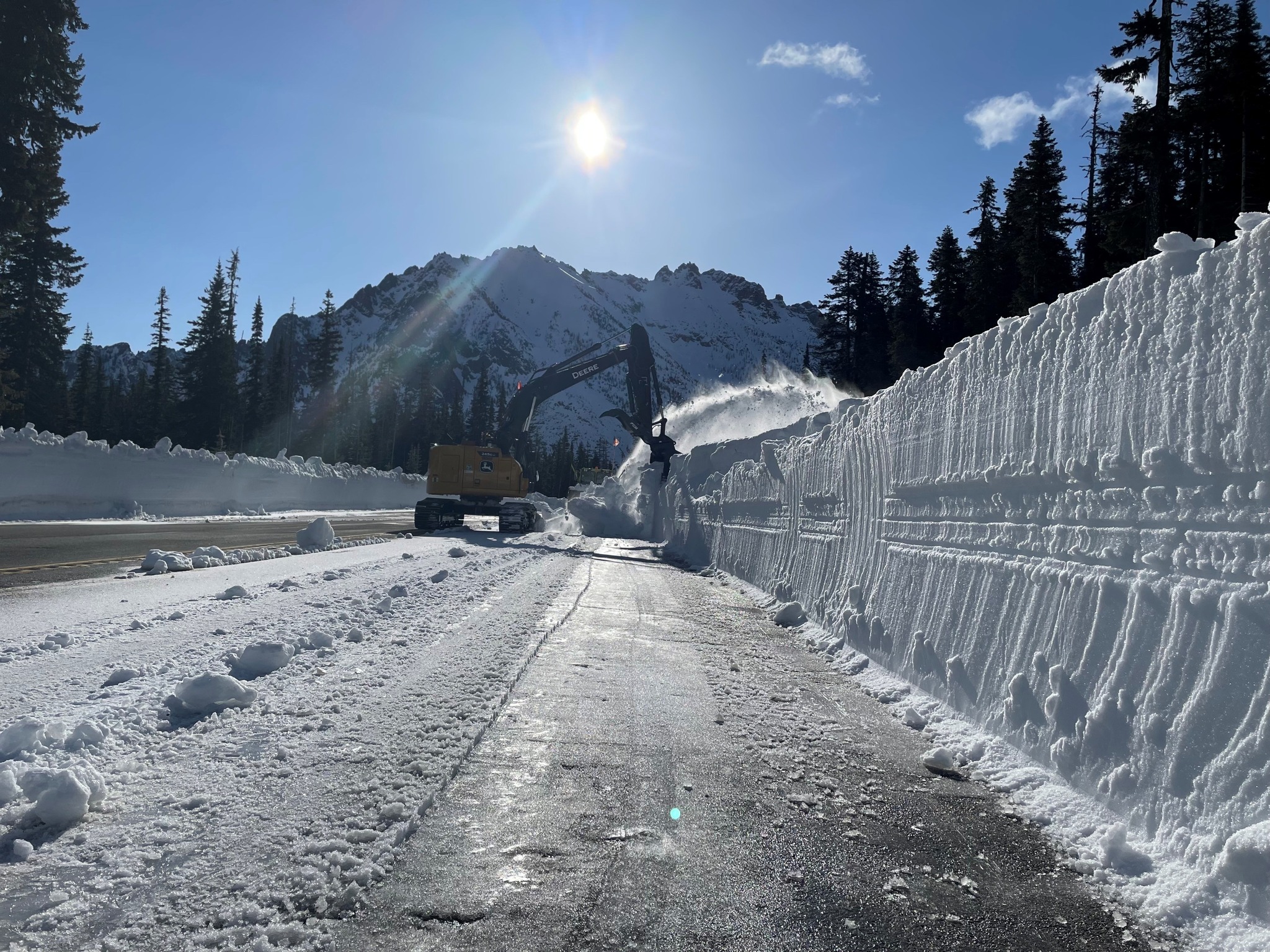 “Awesome April” bumps up snowpack in the Cascades | KAFE 104.1